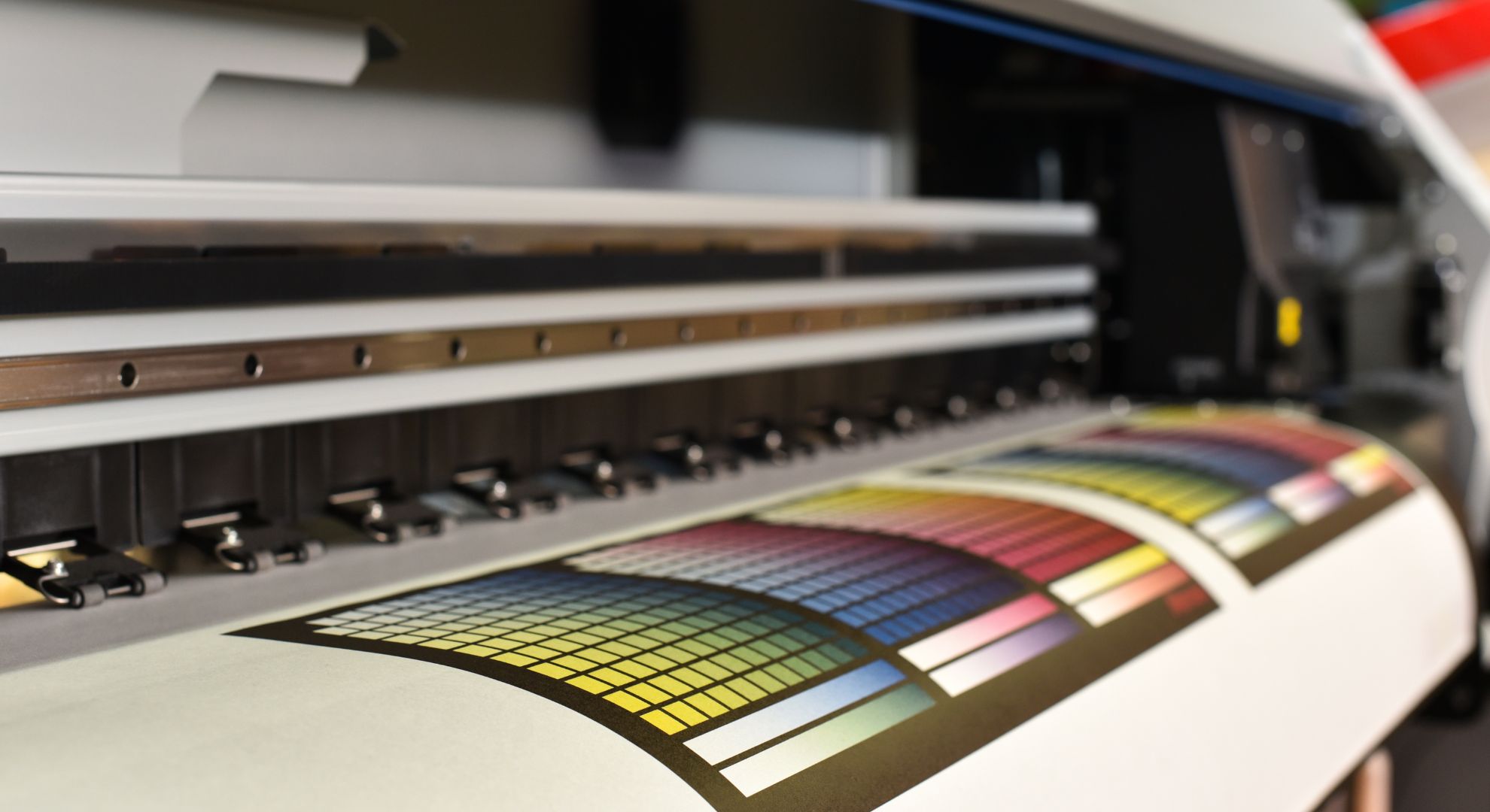 5 WAYS CUSTOM PRINTED PACKAGING MAKES AN IMPACT ON BUYERS | A Team Printing